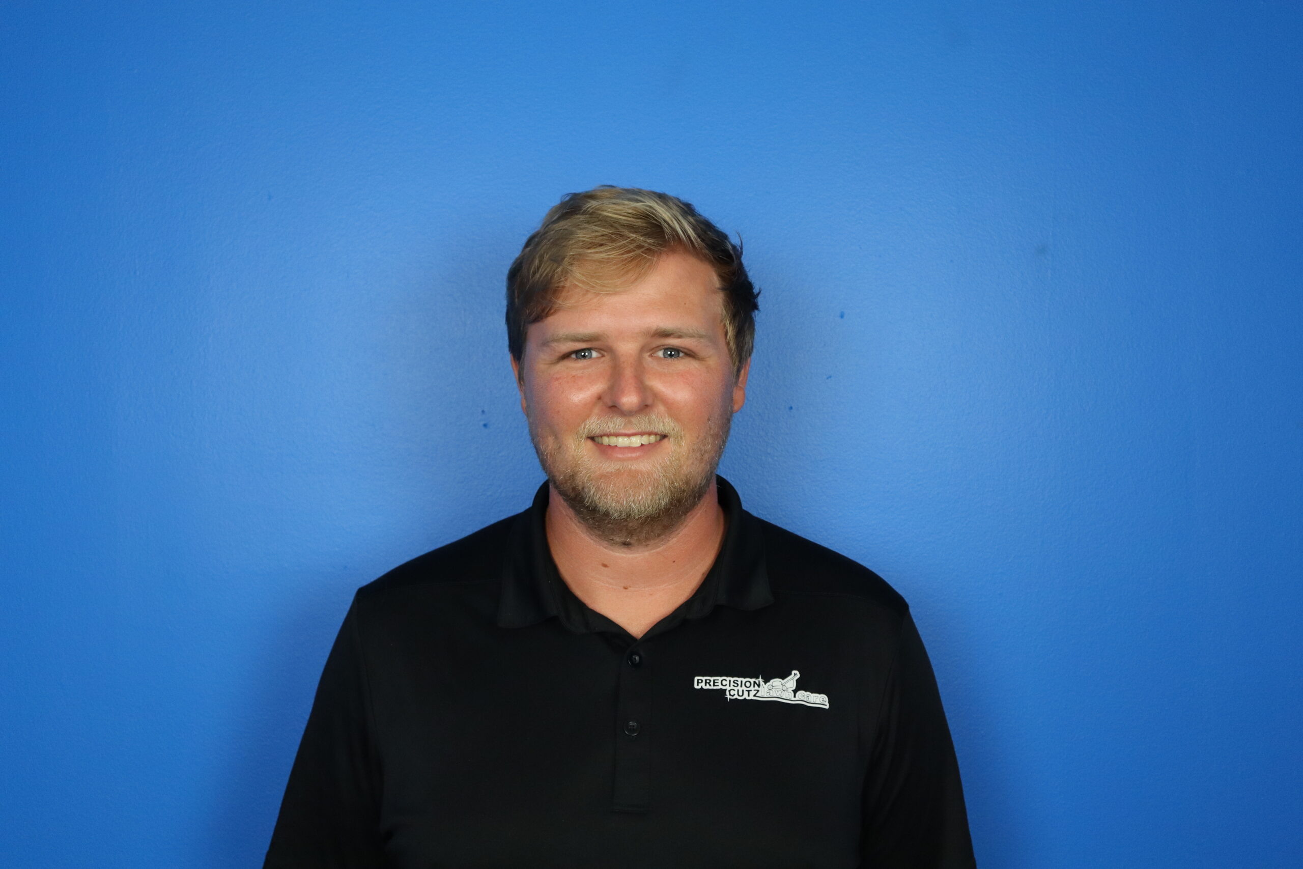 Alec Overett Headshot - SimpleGrowth